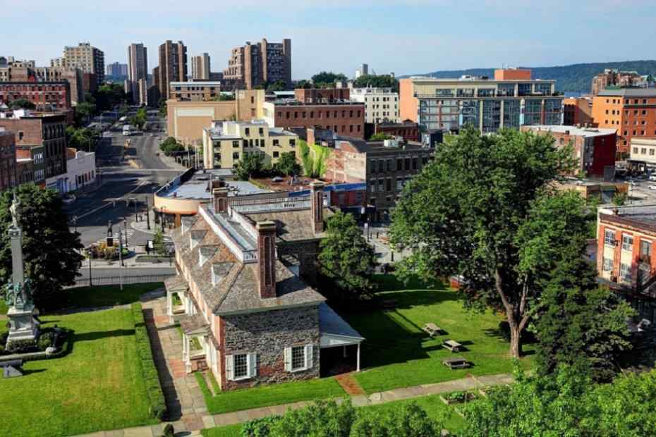 Trem Global | Best New York City Suburbs to Buy a House
